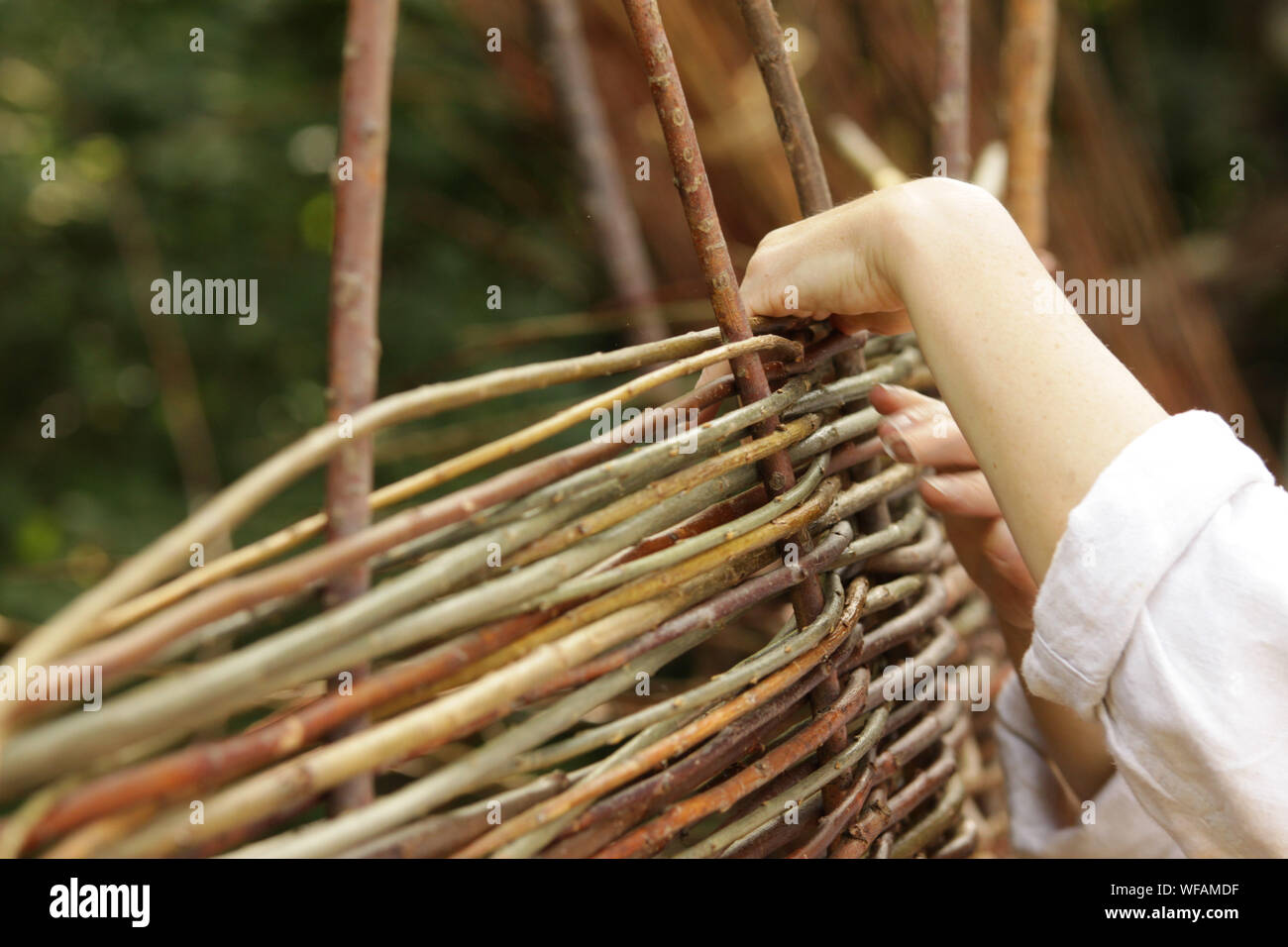 Close up hand making basket hi-res stock photography and images - Alamy
