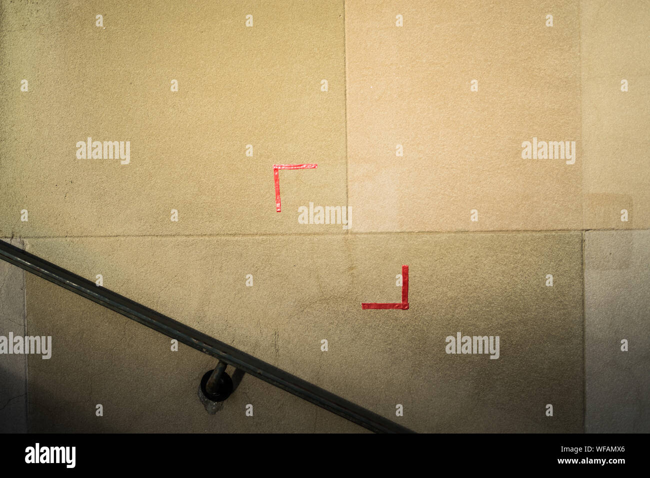 Stuck wall hi-res stock photography and images - Alamy