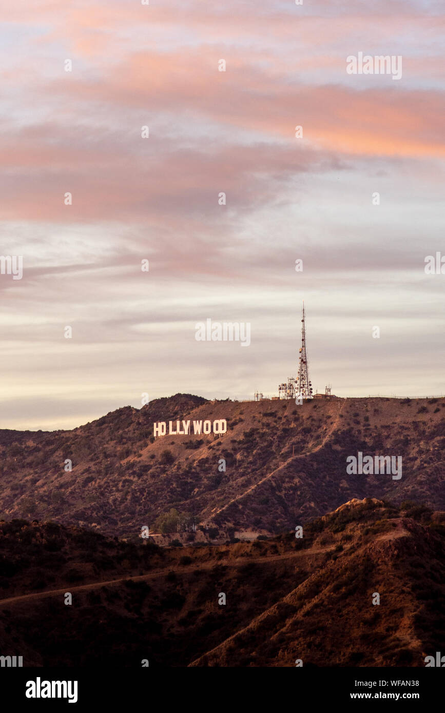 Griffith observatory hollywood sign hi-res stock photography and images ...