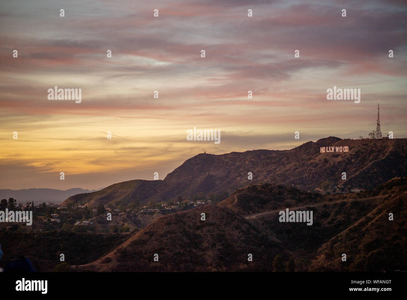 Griffith observatory hollywood sign hi-res stock photography and images ...