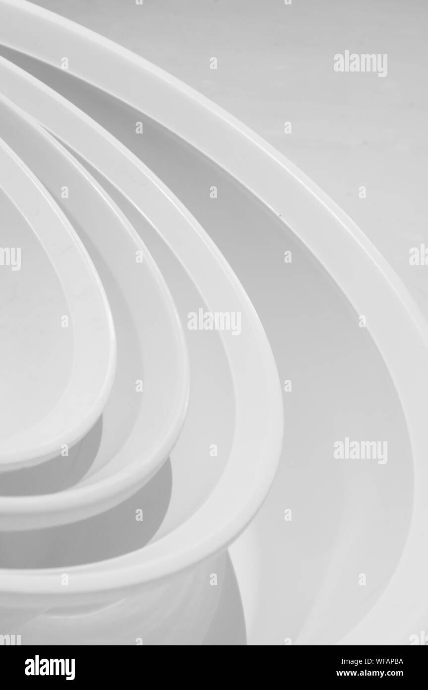 White curves hi-res stock photography and images - Alamy