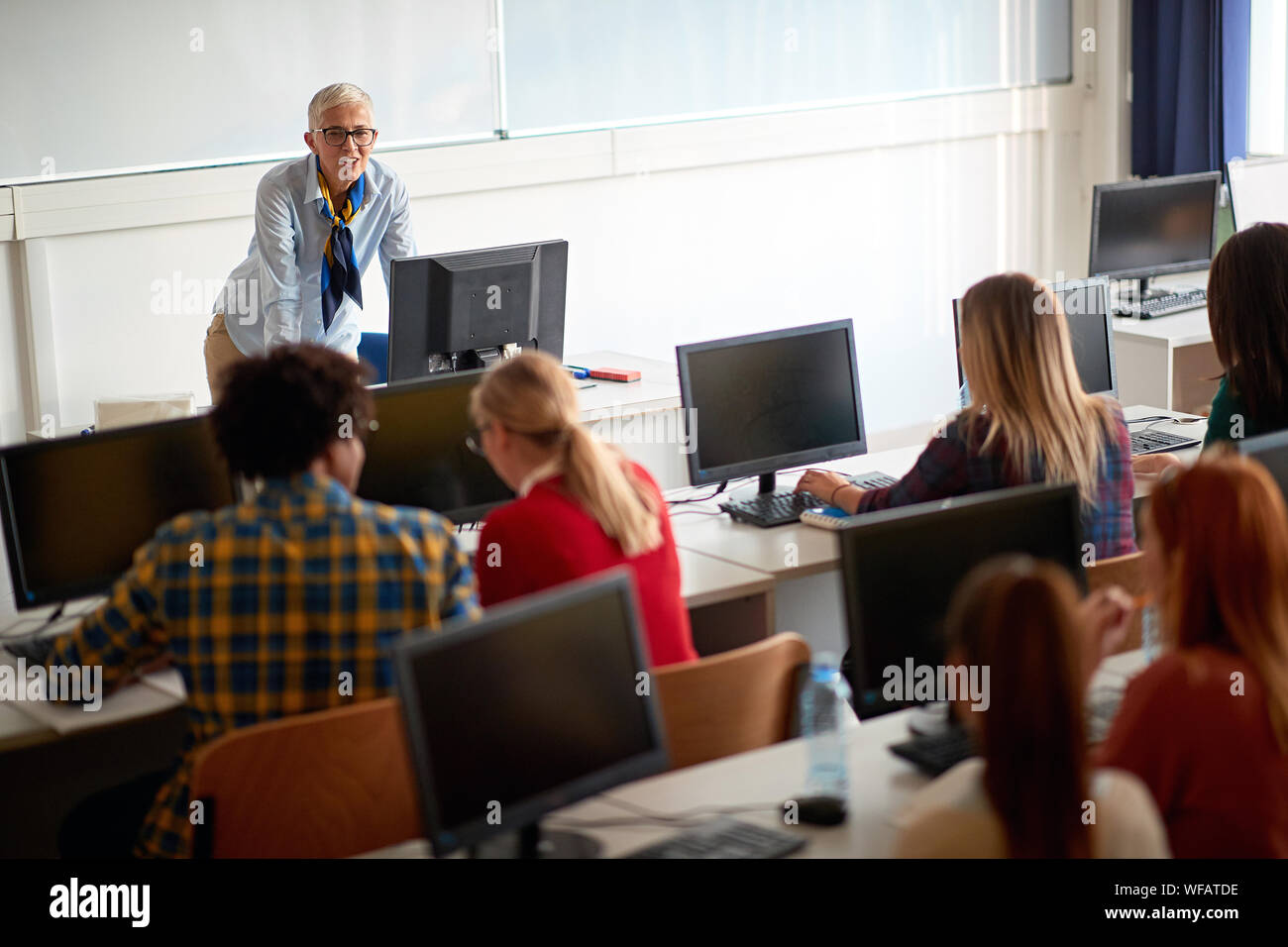 Professor lecture in class hi-res stock photography and images - Alamy