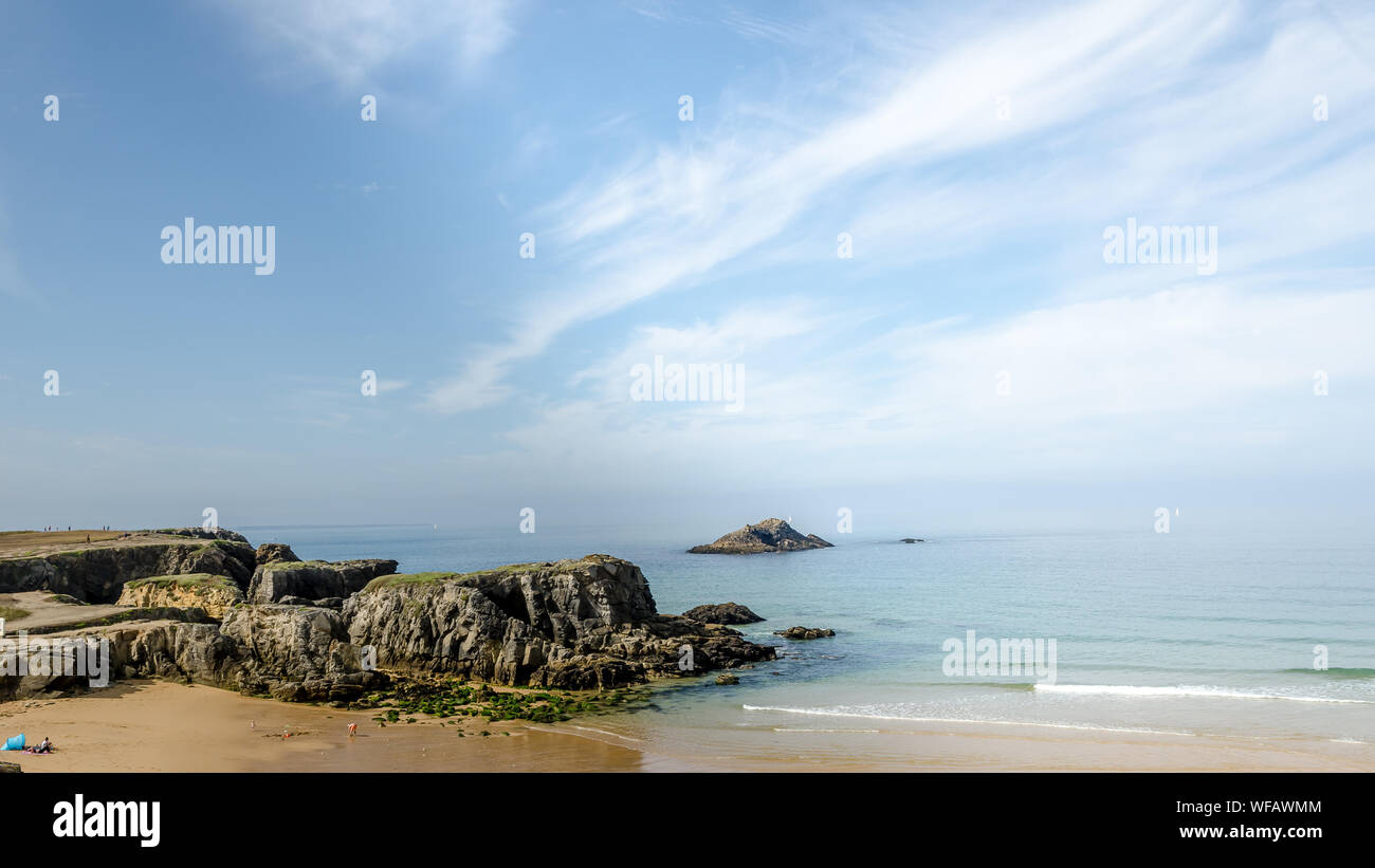 St pierre de quiberon hi-res stock photography and images - Alamy