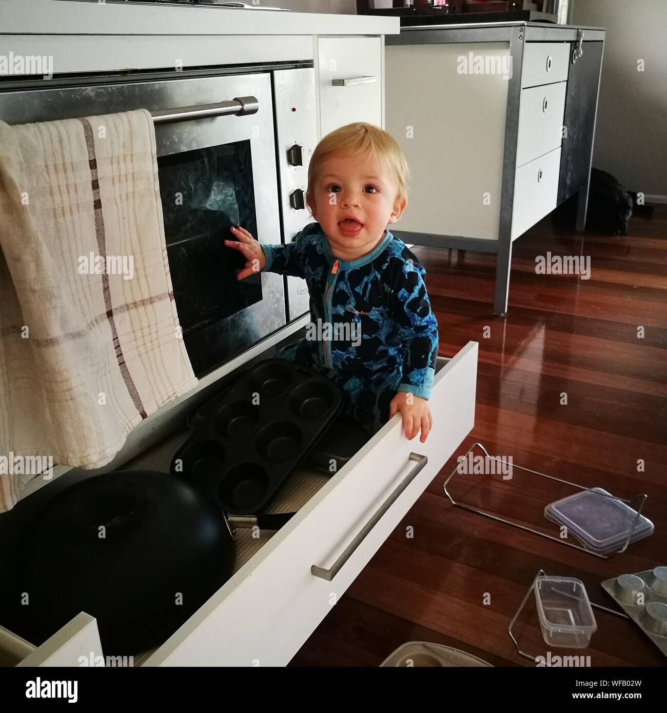 Baby drawer hi-res stock photography and images - Alamy