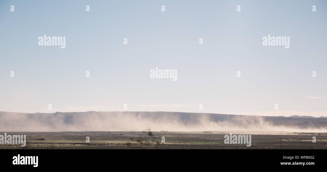 Dust storm in mojave desert hi-res stock photography and images - Alamy