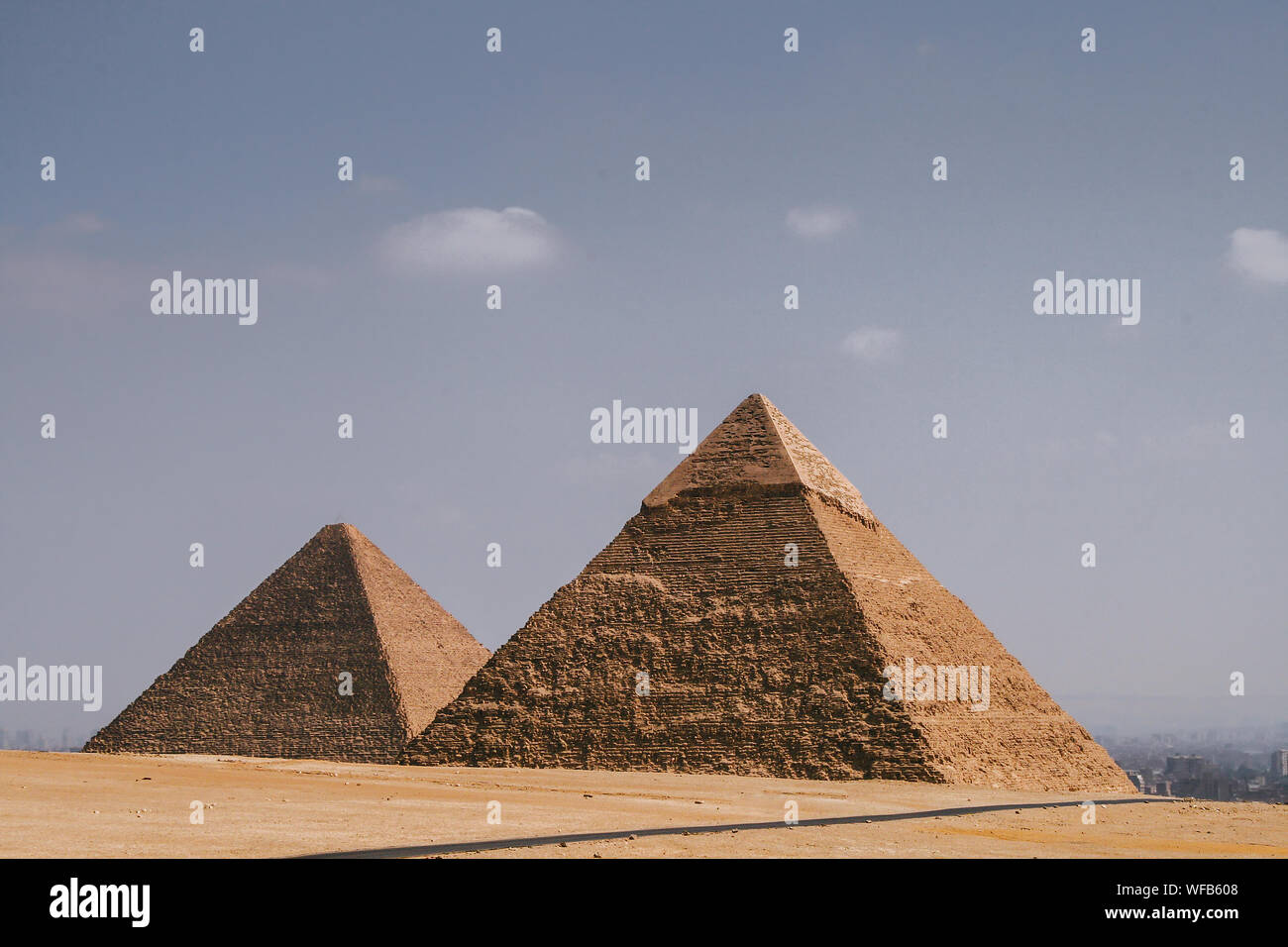 Pyramid of kheops hi-res stock photography and images - Alamy