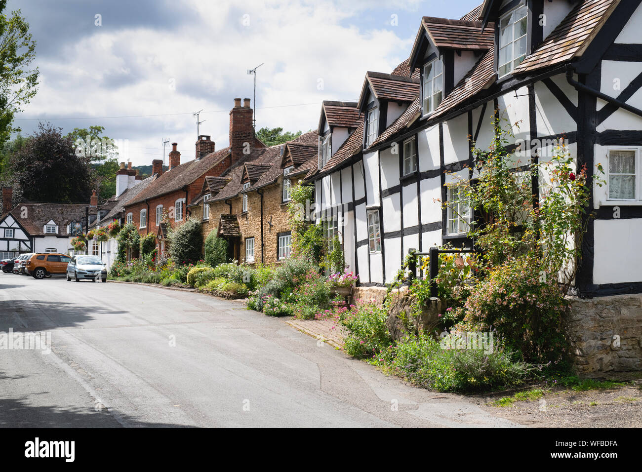 Elmley castle village hi-res stock photography and images - Alamy