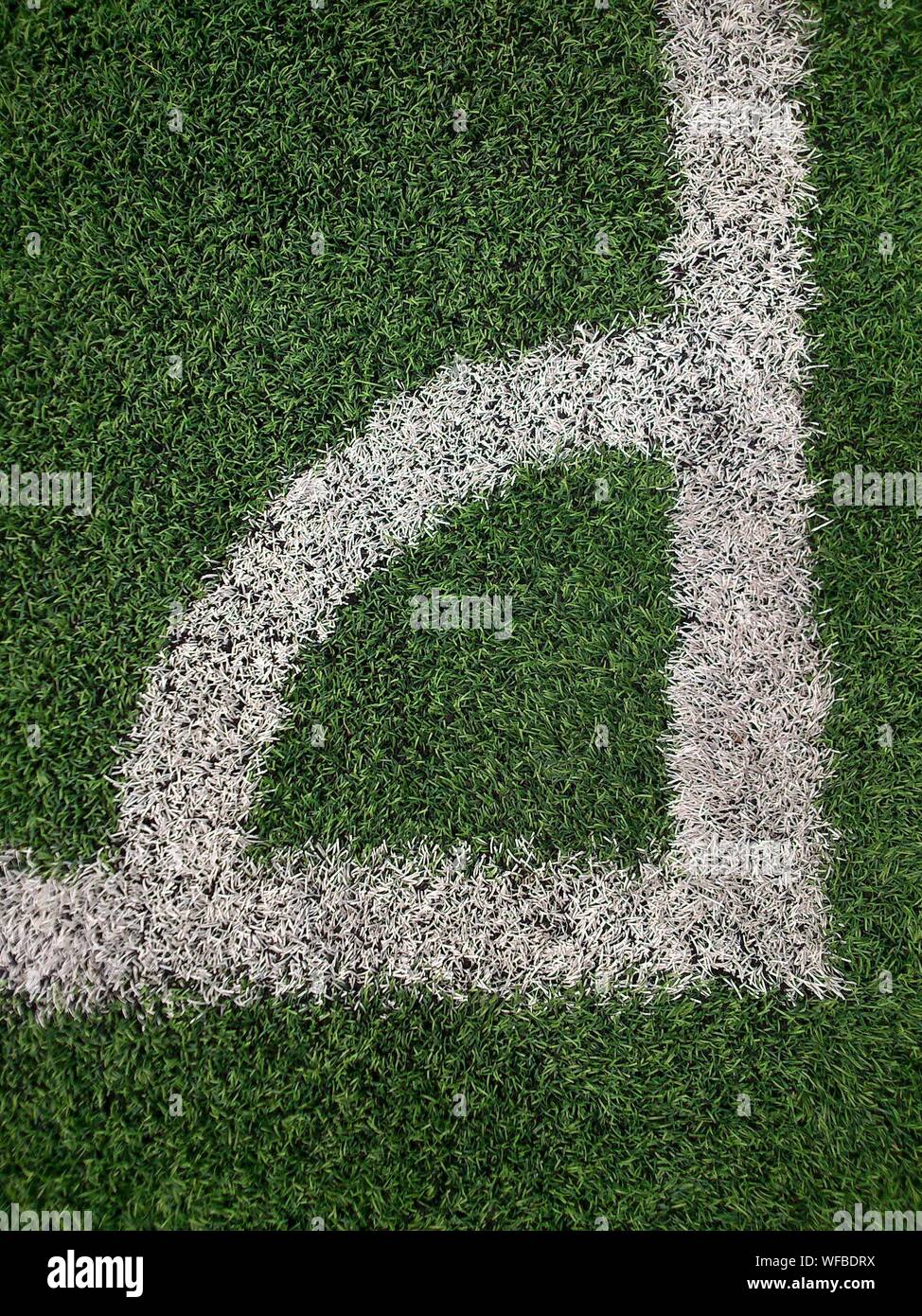 Soccer corner marking hi-res stock photography and images - Alamy