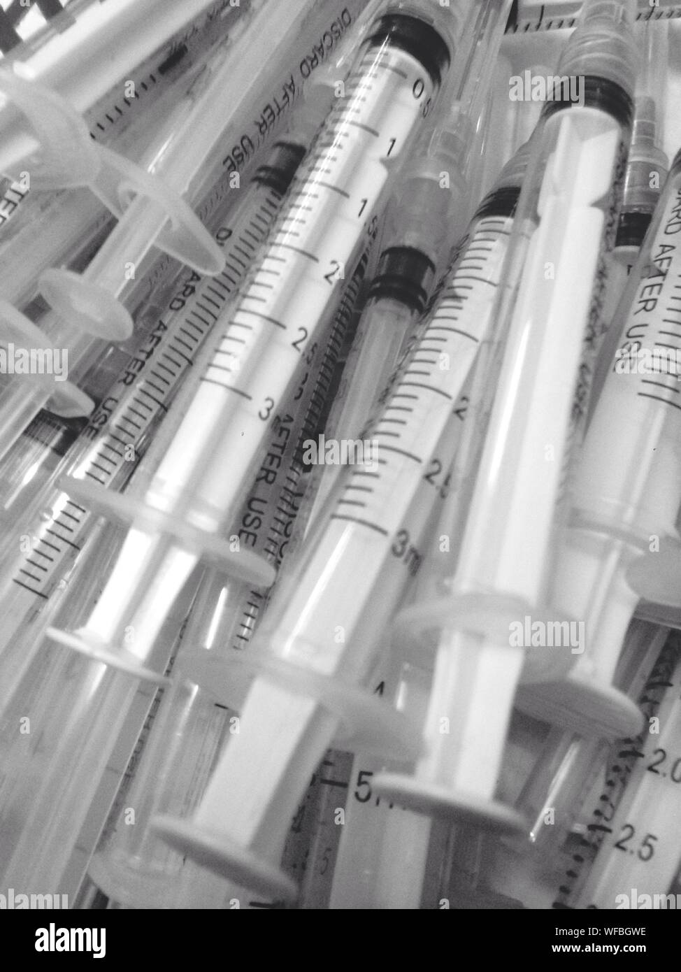 Number syringes hi-res stock photography and images - Alamy