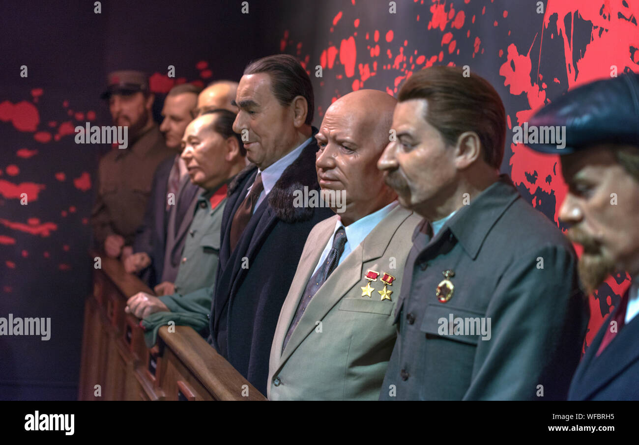 Communist leaders wax figures in Madame Tussauds museum in Prague Stock ...