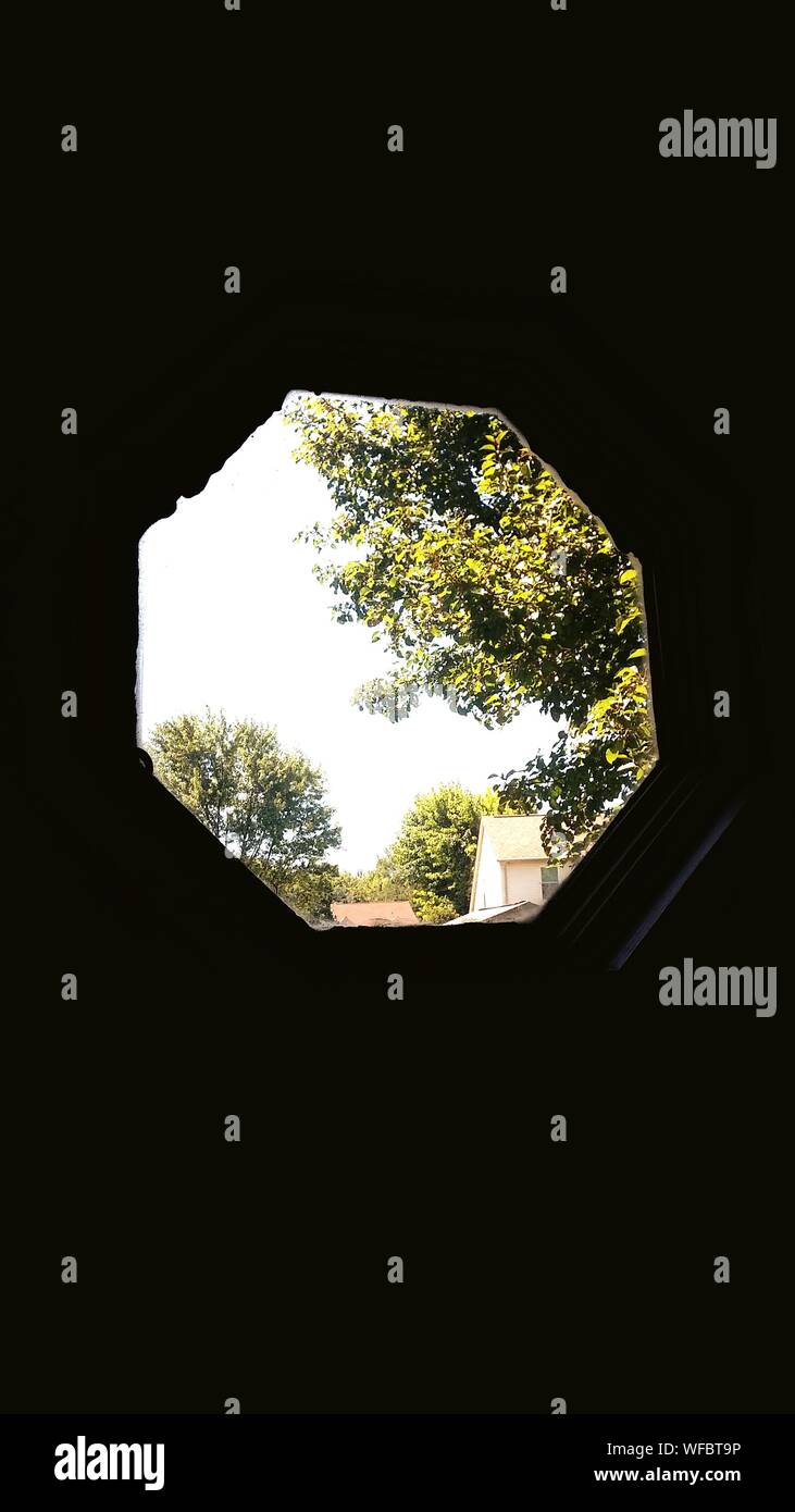 Hexagon window hi-res stock photography and images - Alamy