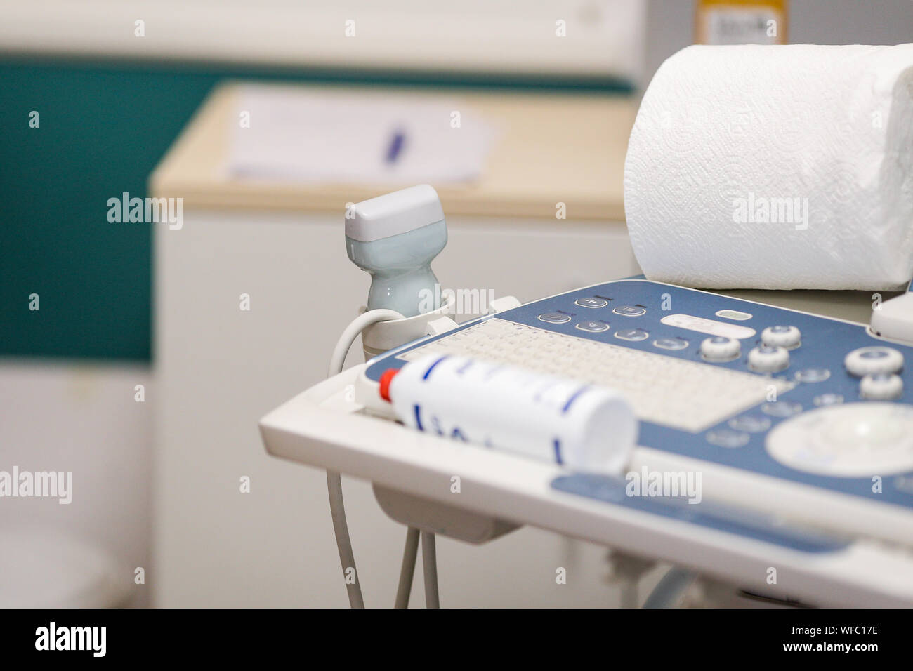 Ultrasound machine hi-res stock photography and images - Alamy
