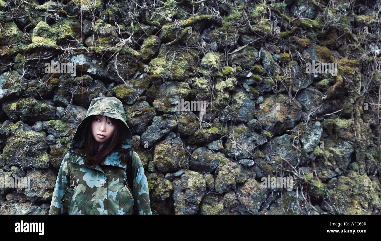 Woman camouflage hi-res stock photography and images - Alamy