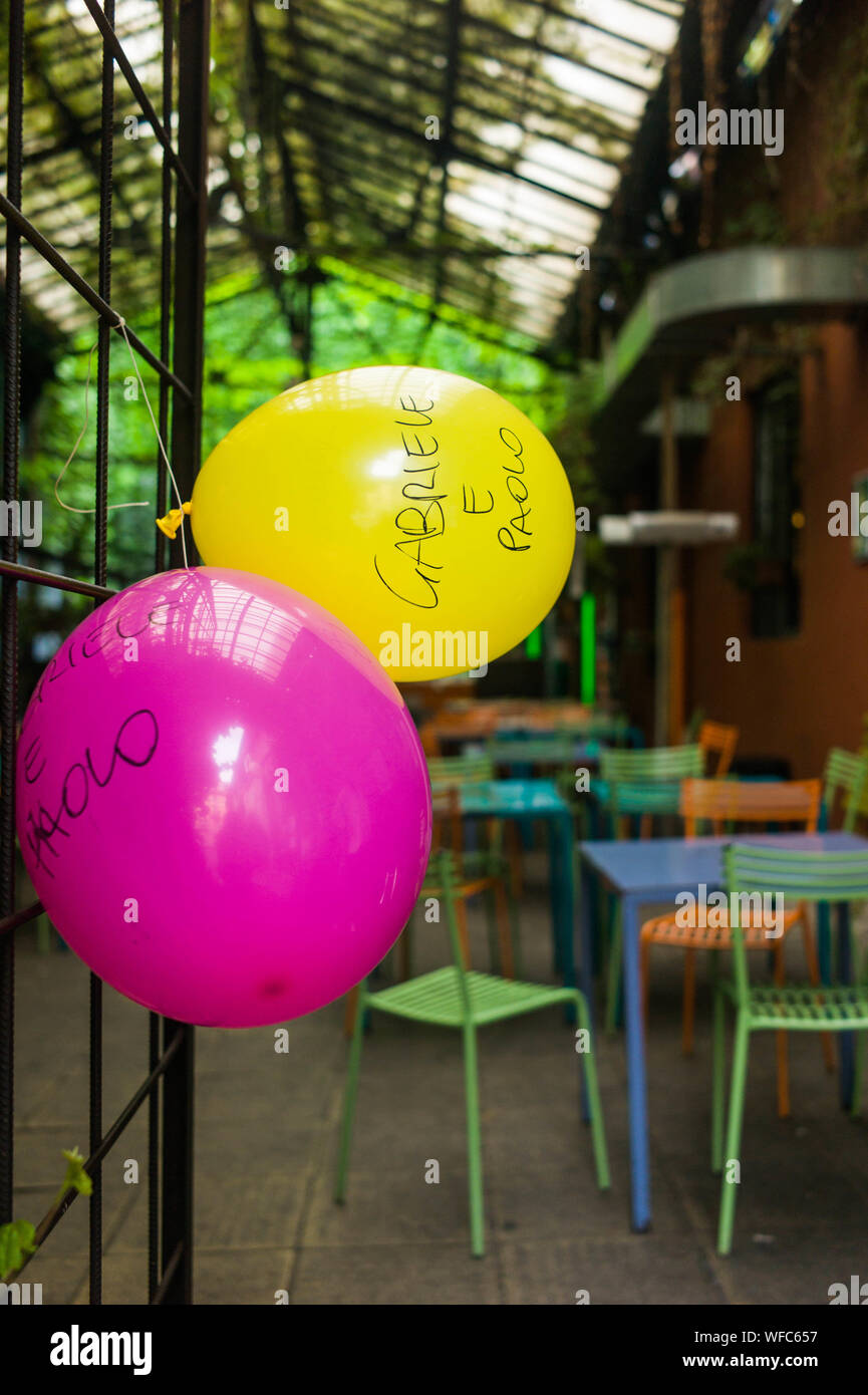 Balloon cafe hi-res stock photography and images - Alamy