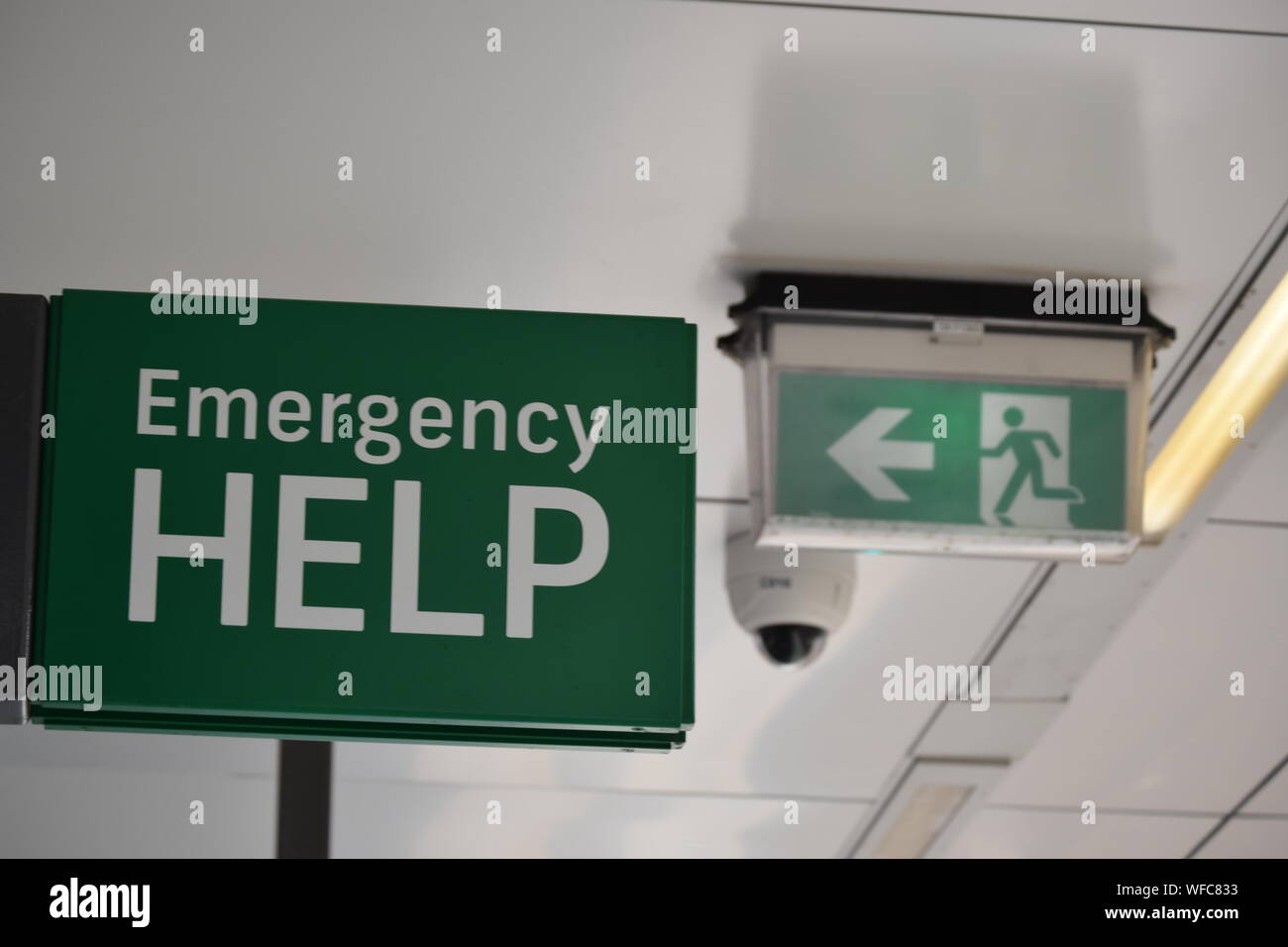 Helpful sign hi-res stock photography and images - Alamy