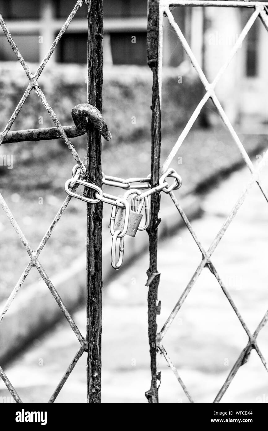 The Hanging Gate High Resolution Stock Photography and Images - Alamy