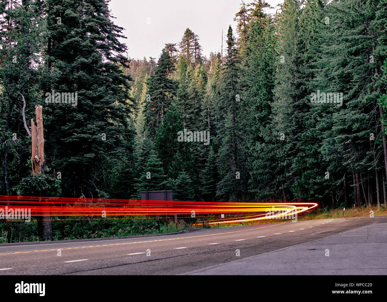 Curved light trail hi-res stock photography and images - Alamy