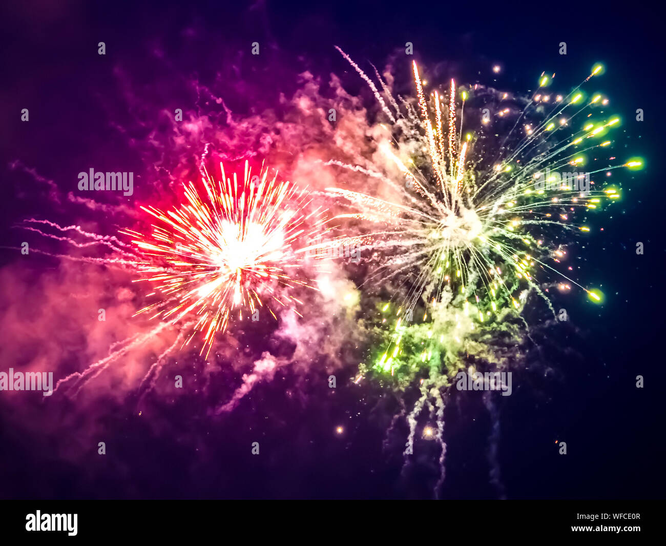 Red fireworks display hi-res stock photography and images - Alamy