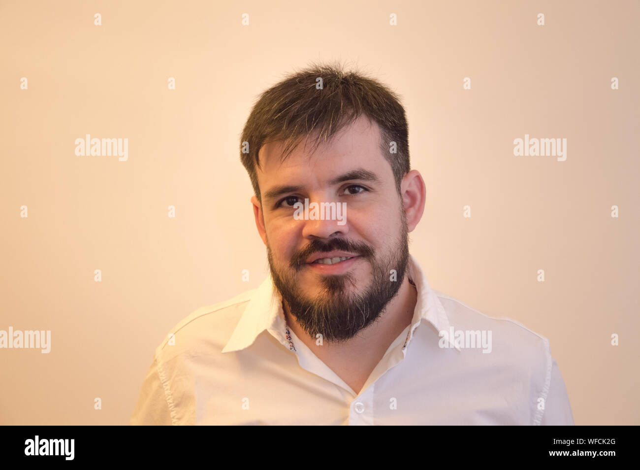 Bearded man portrait hi-res stock photography and images - Alamy