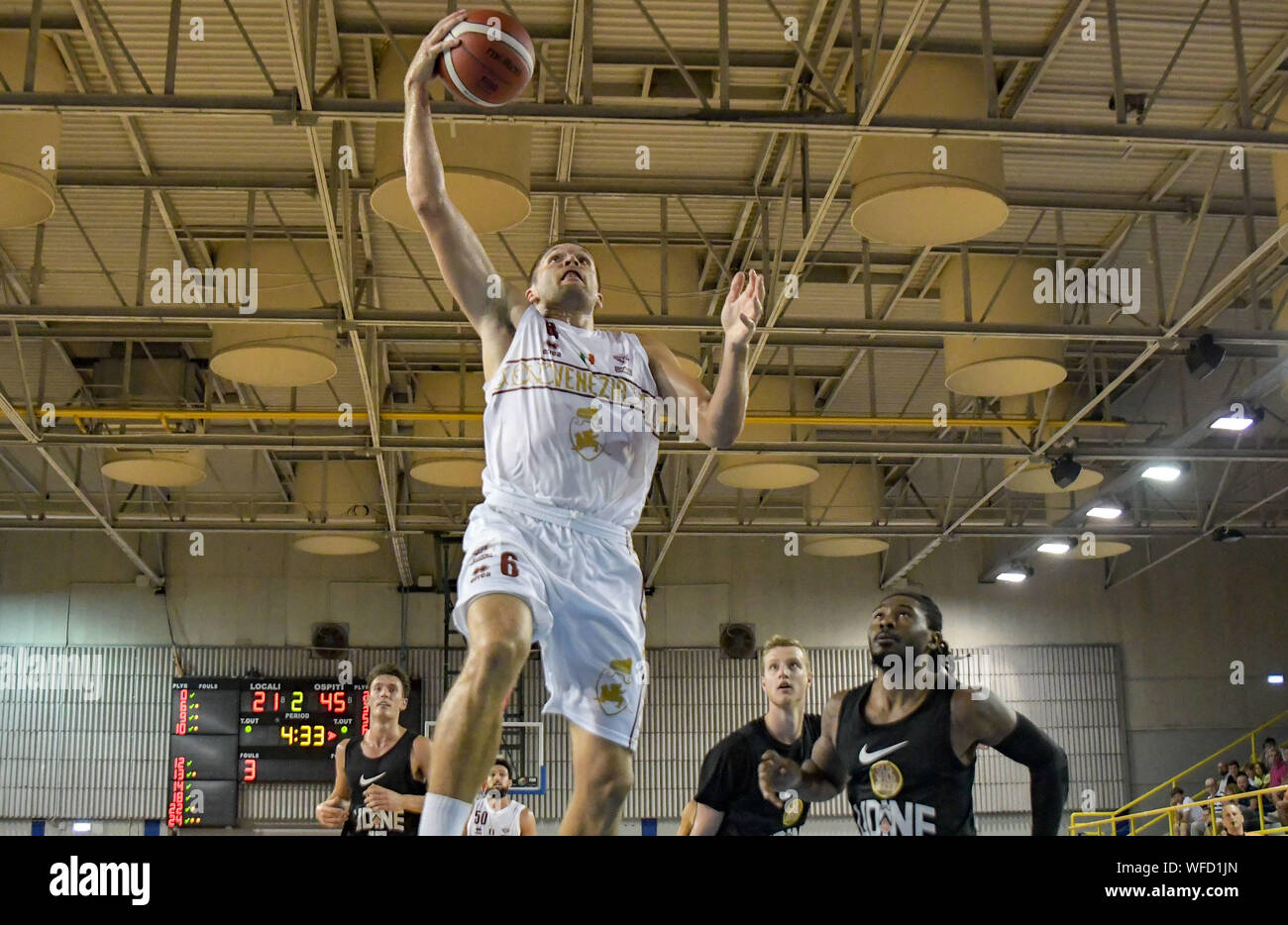 Vola 2019 hi-res stock photography and images - Alamy