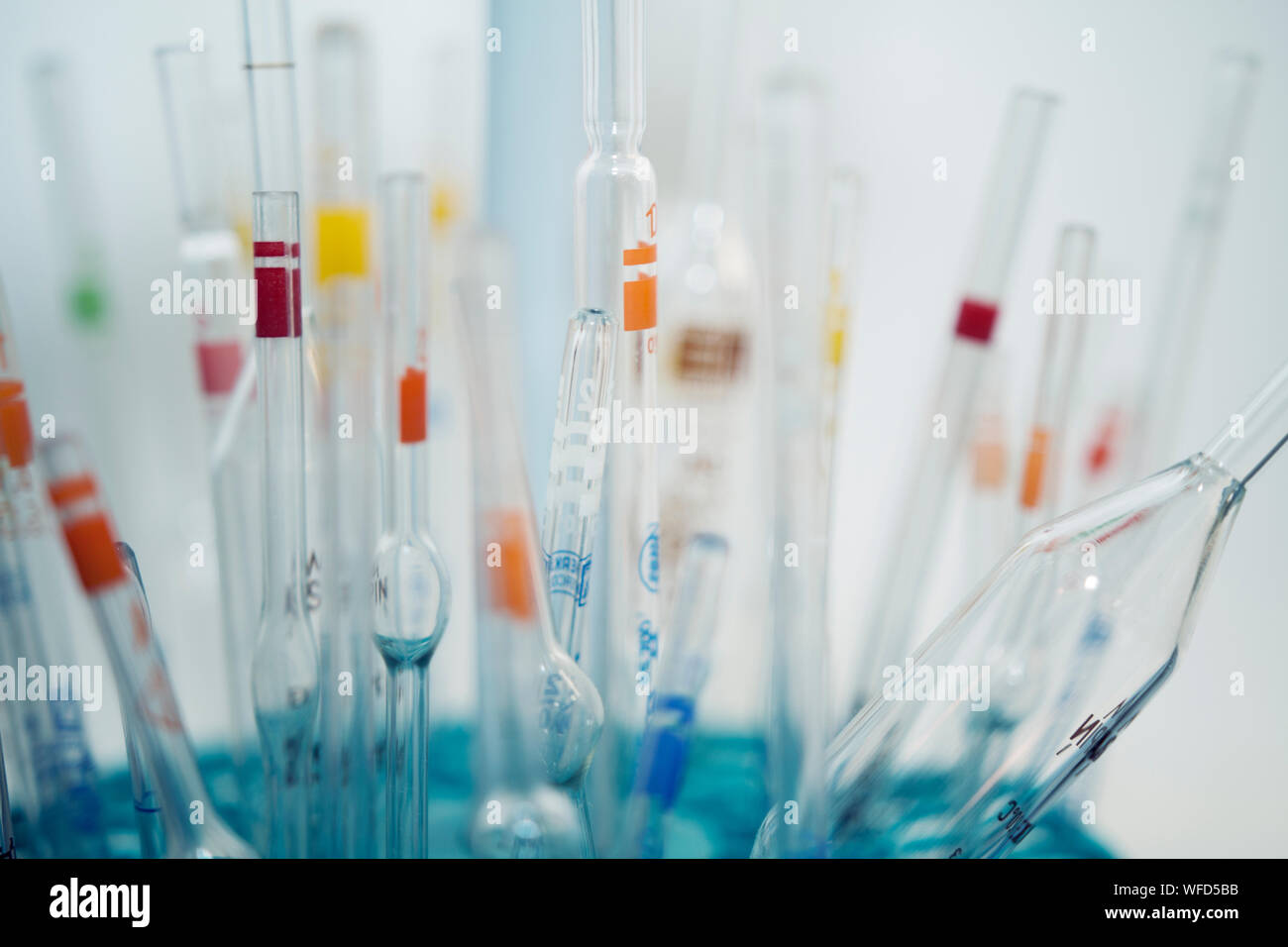 Glass Pipettes High Resolution Stock Photography and Images - Alamy