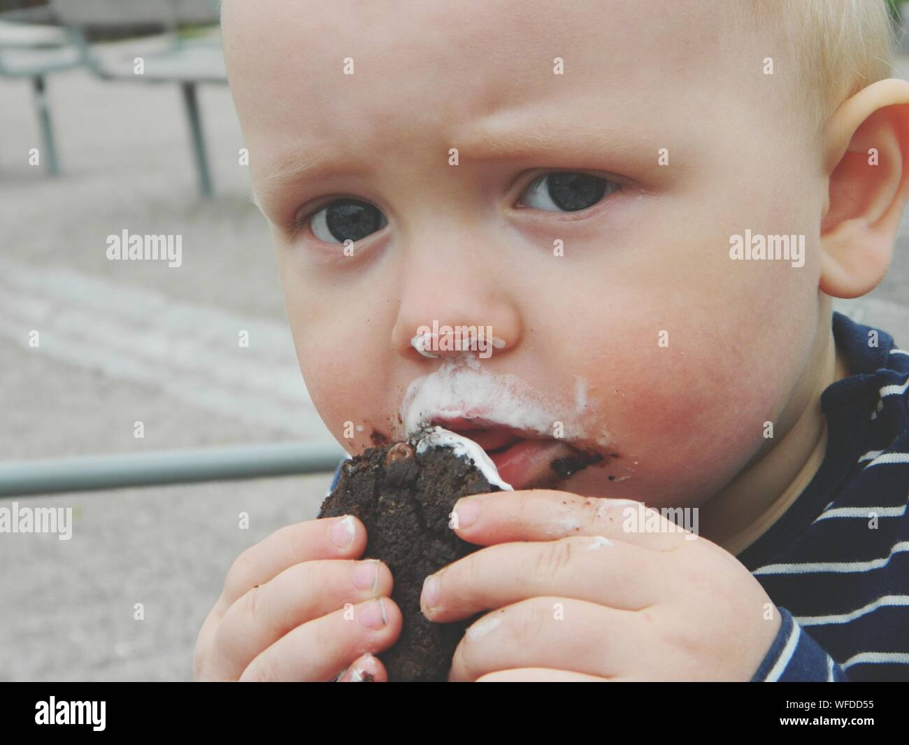 Child eating close up food hi-res stock photography and images - Alamy