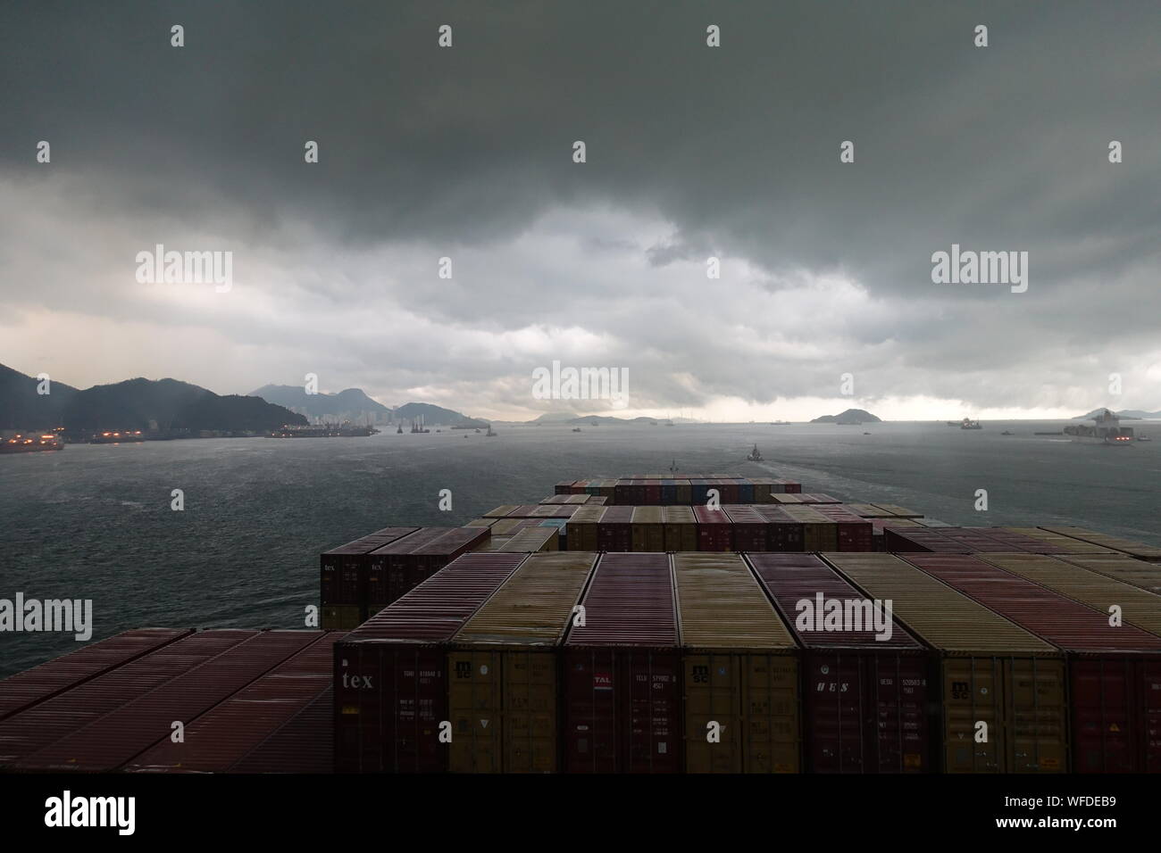 Container vessel in storm hi-res stock photography and images - Alamy
