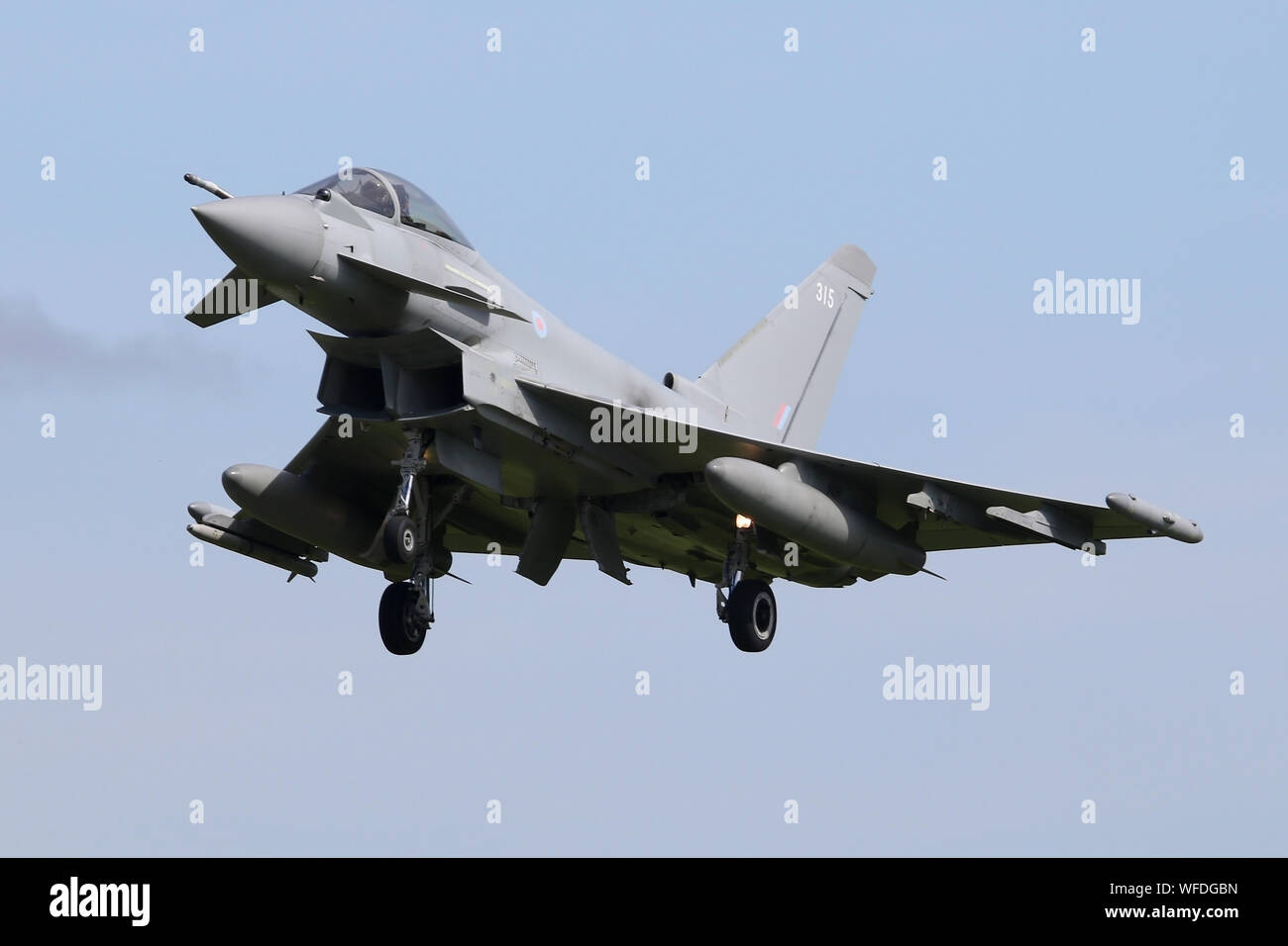 Eurofighter typhoon raf side hi-res stock photography and images - Alamy