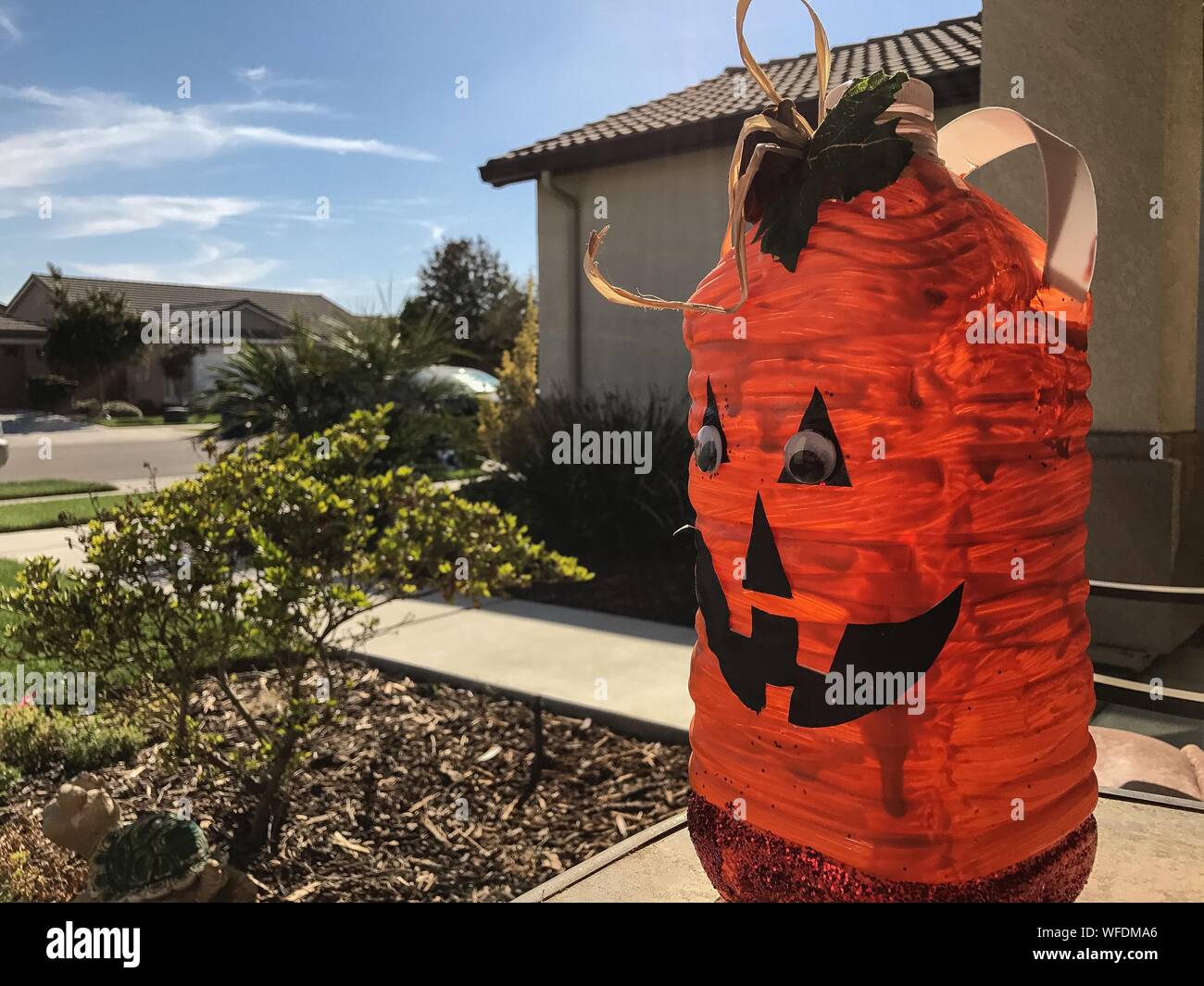 House face hi-res stock photography and images - Alamy