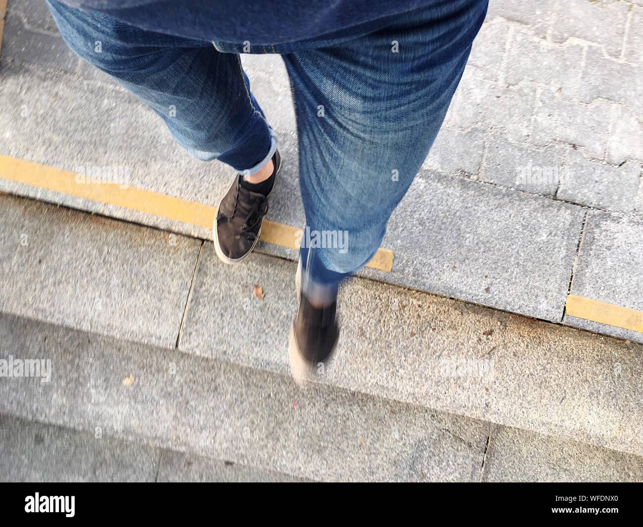 Moving staircases hi-res stock photography and images - Alamy