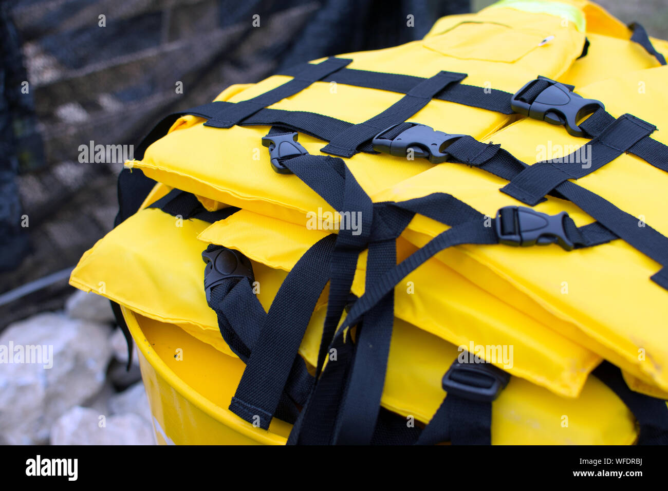 Yellow jackets hi-res stock photography and images - Alamy