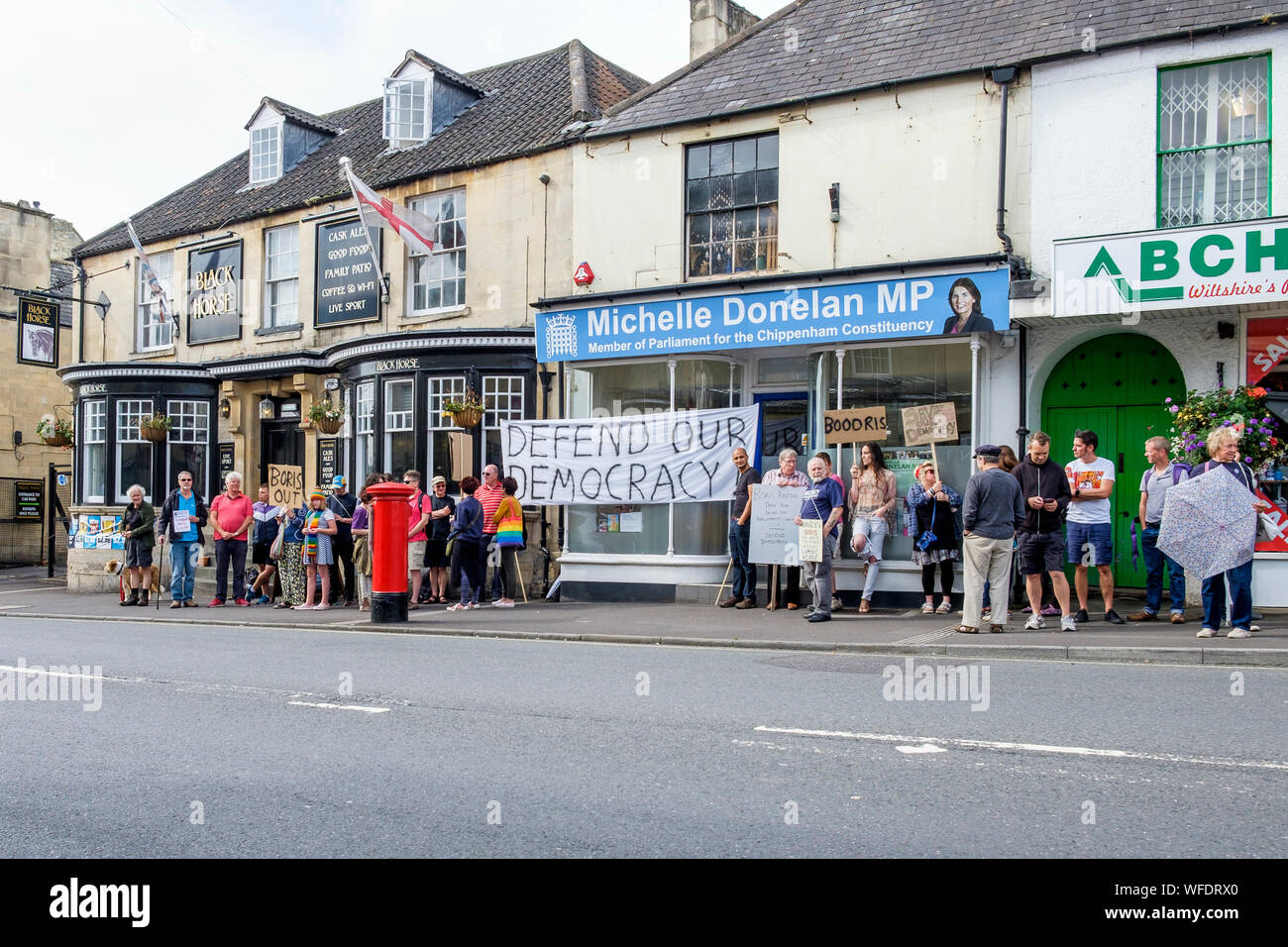 Chippenham, Wiltshire, UK. 31 August, 2019. Protesters carrying signs ...