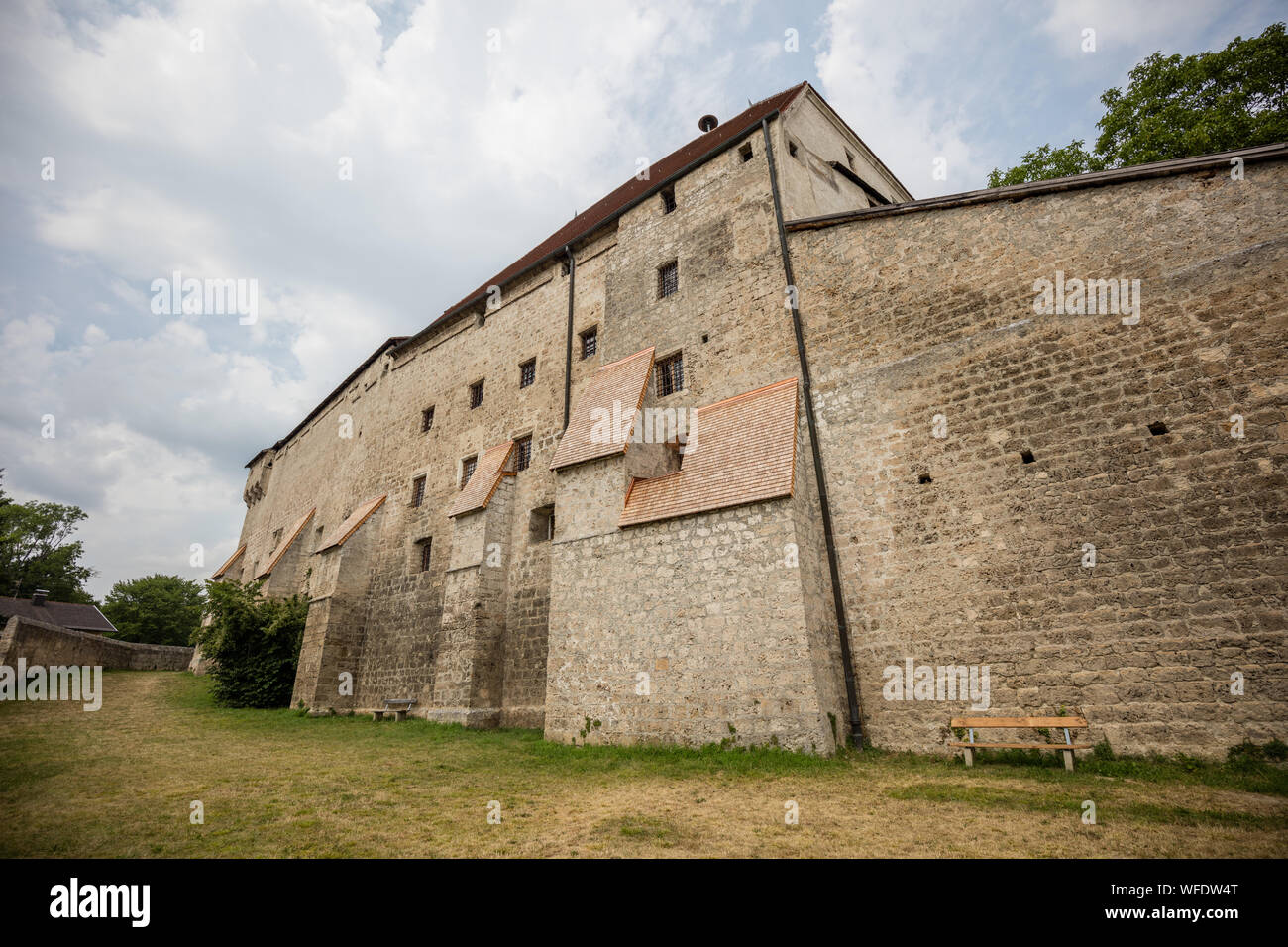 Castle tittmoning hi-res stock photography and images - Alamy