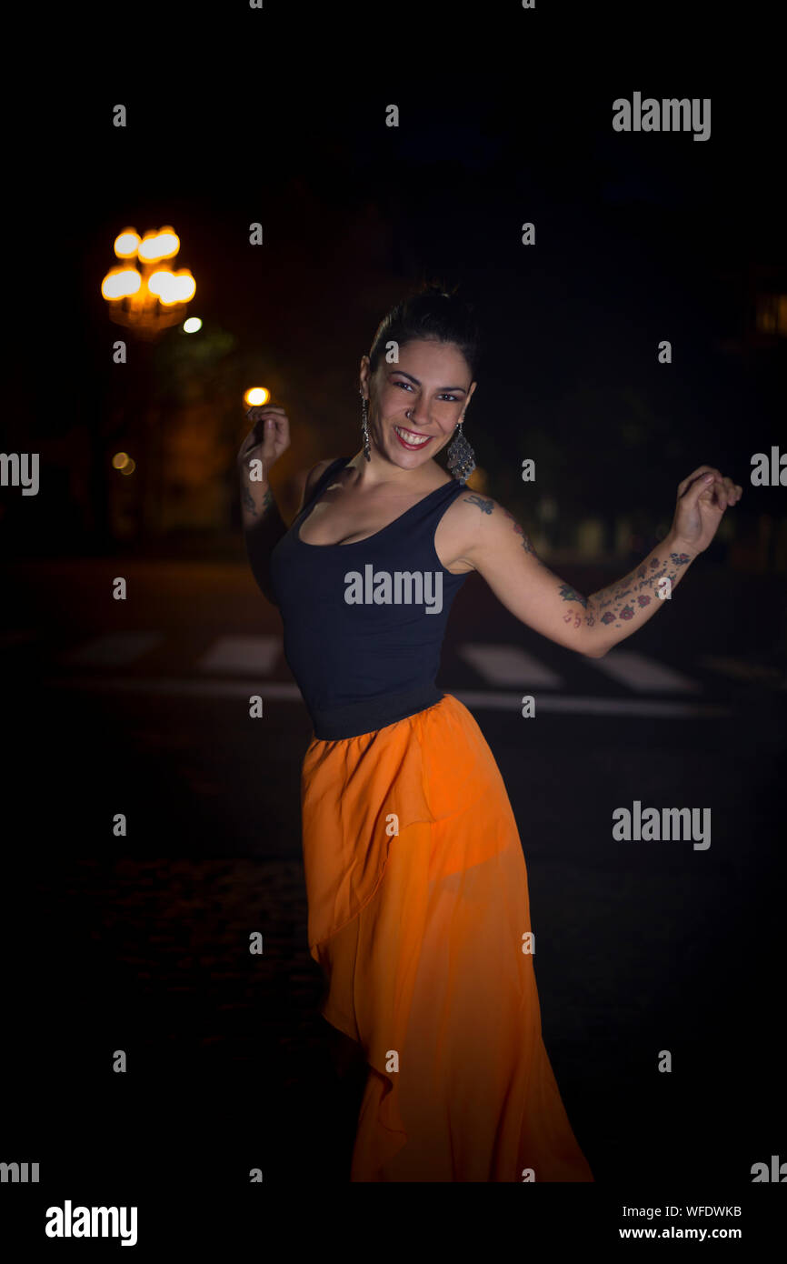 Model night hi-res stock photography and images - Alamy