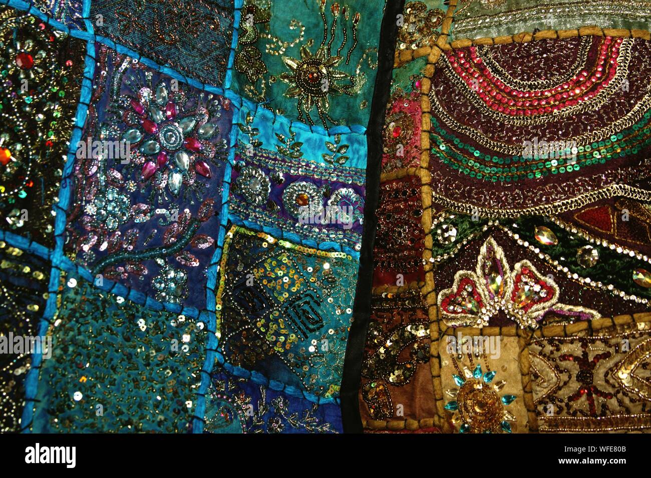 Fabric designs hi-res stock photography and images - Alamy