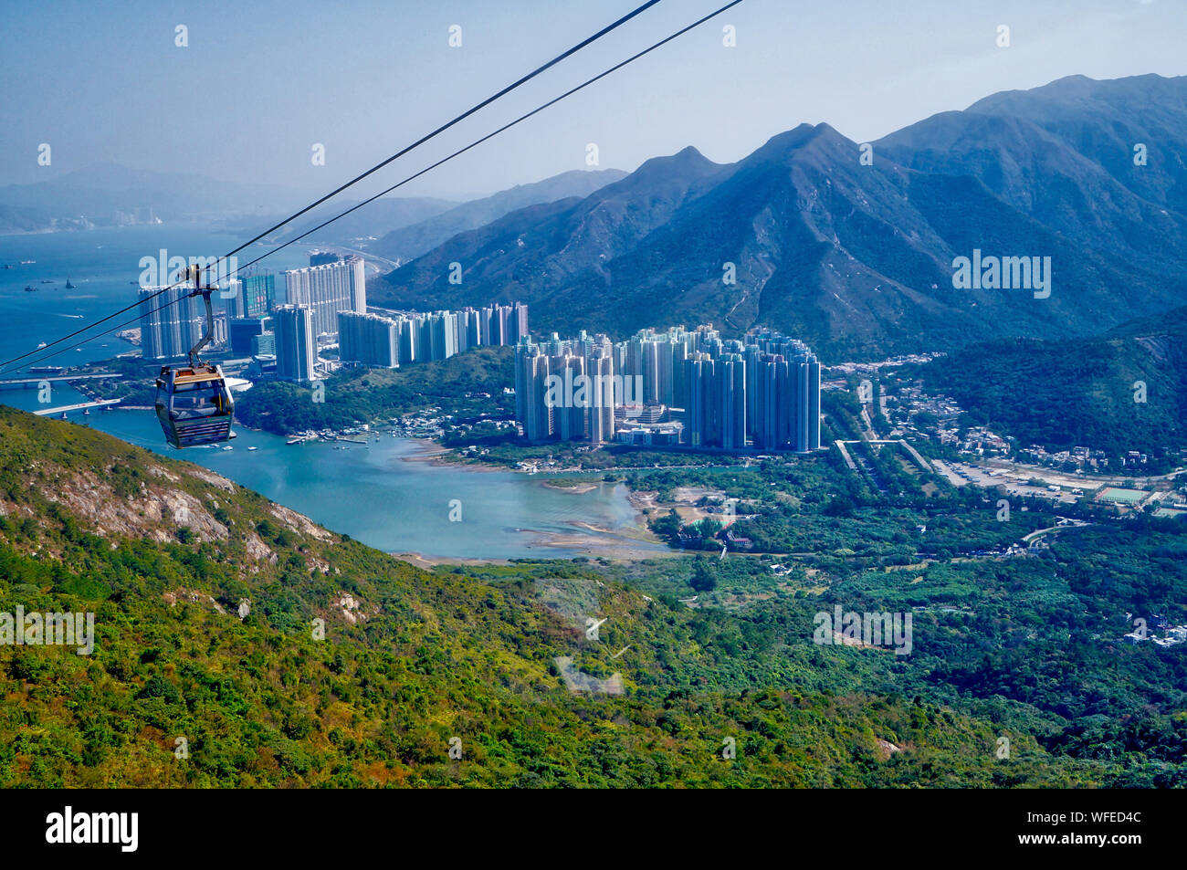 Overhead structures hi-res stock photography and images - Alamy