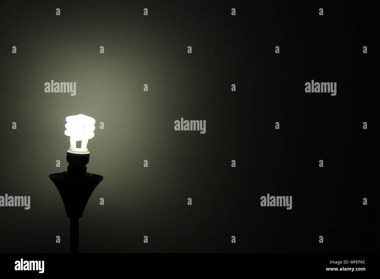 An illuminated light bulb hi-res stock photography and images - Alamy