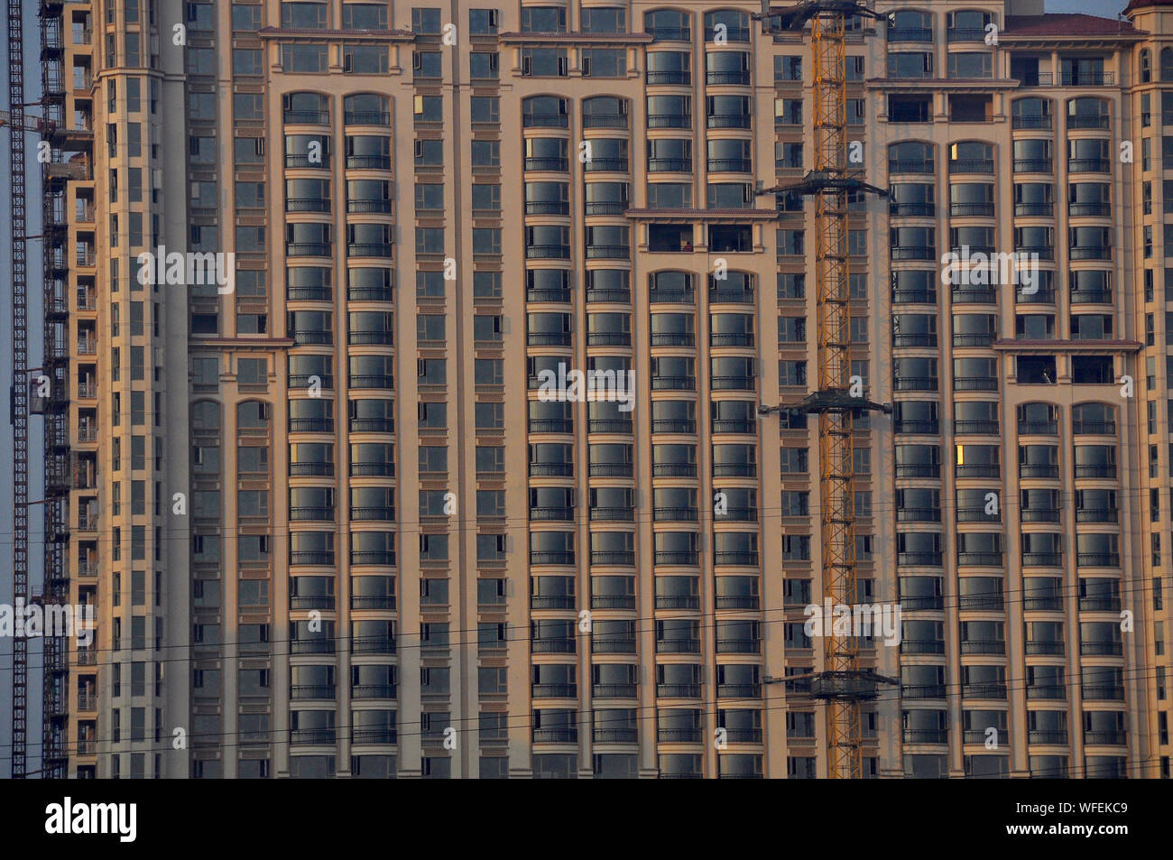 Blocks towers building hi-res stock photography and images - Alamy