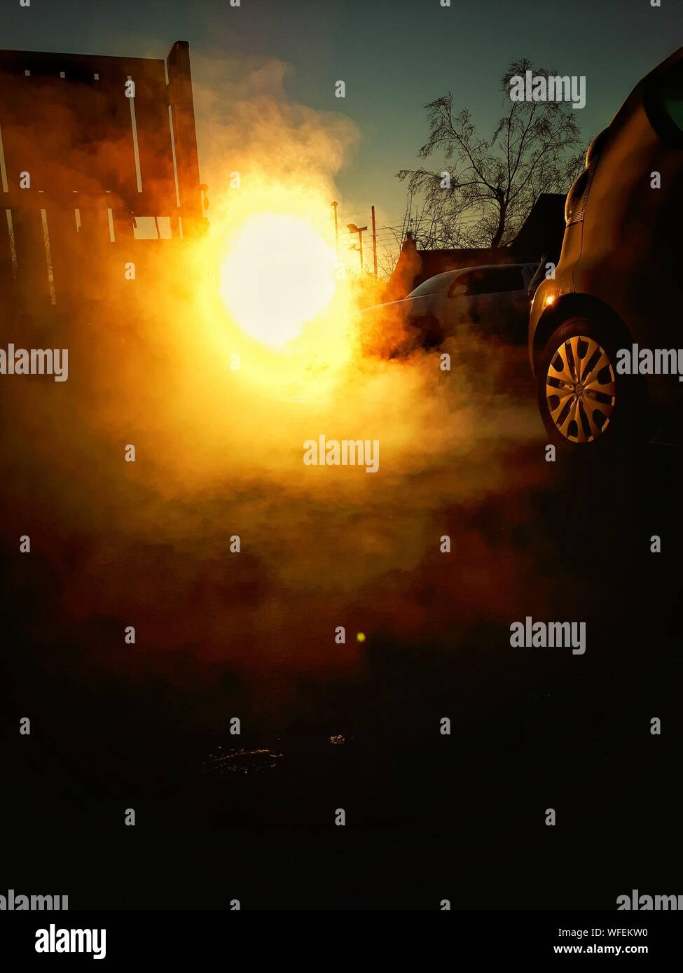 Sun to car hi-res stock photography and images - Alamy