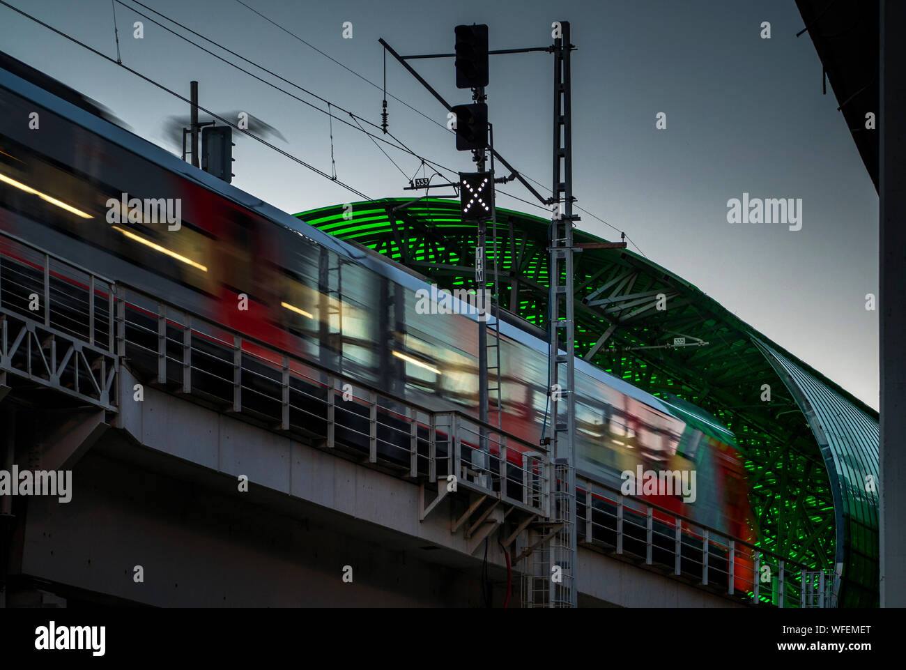 Metro train bridge hi-res stock photography and images - Alamy