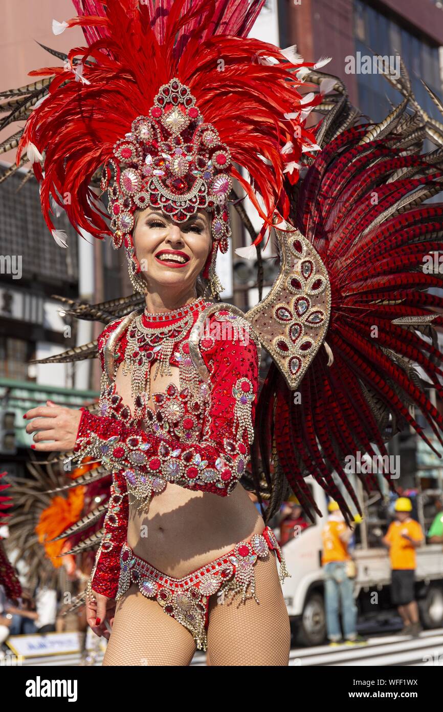 Tokyo, Japan. 31st Aug, 2019. A samba dancer performs through the streets of the traditional ...