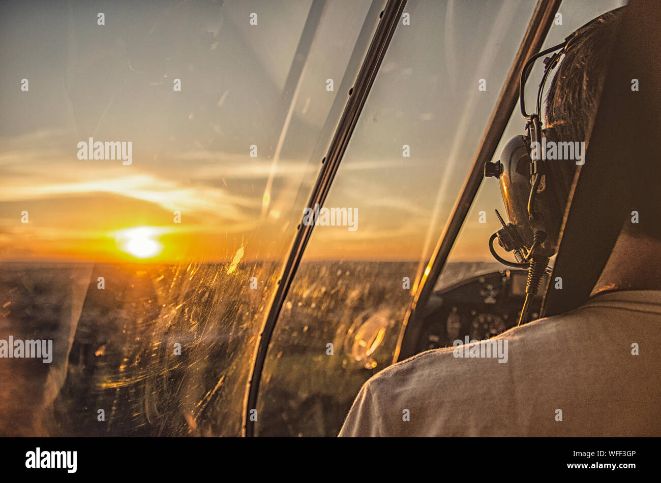 Interior of flying helicopter hi-res stock photography and images - Alamy