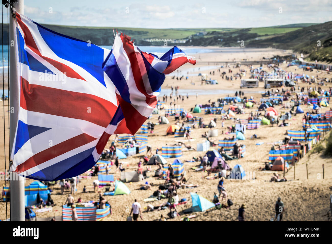 People waving flag hi-res stock photography and images - Alamy