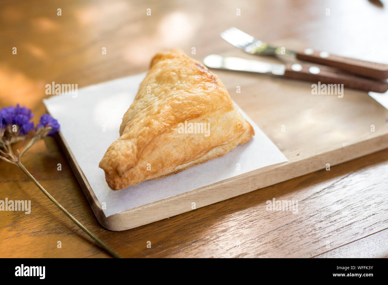 Pastry table hi-res stock photography and images - Alamy
