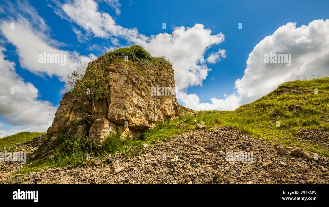 Hill quarries hi-res stock photography and images - Alamy