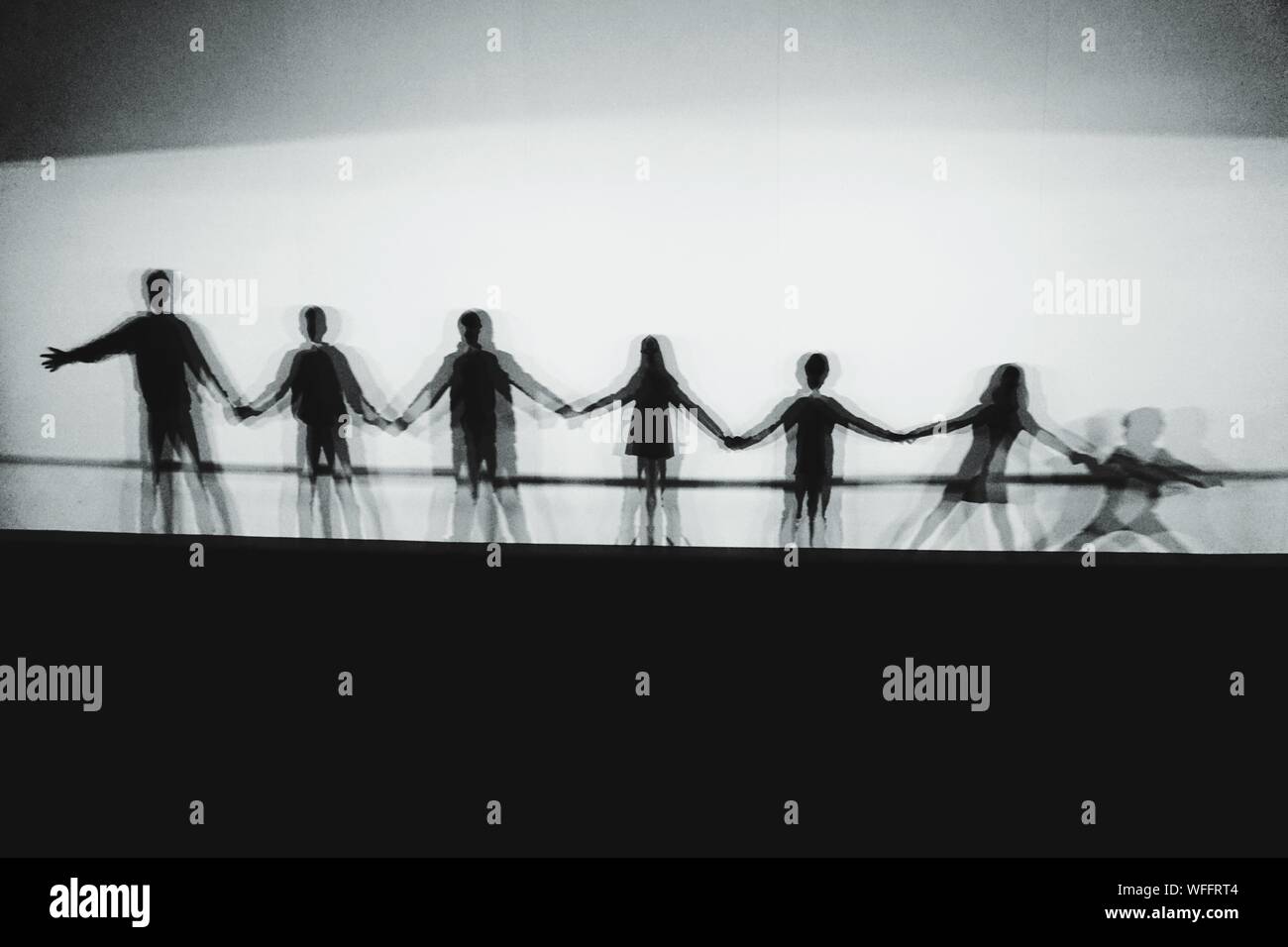 Shadow of children hi-res stock photography and images - Alamy