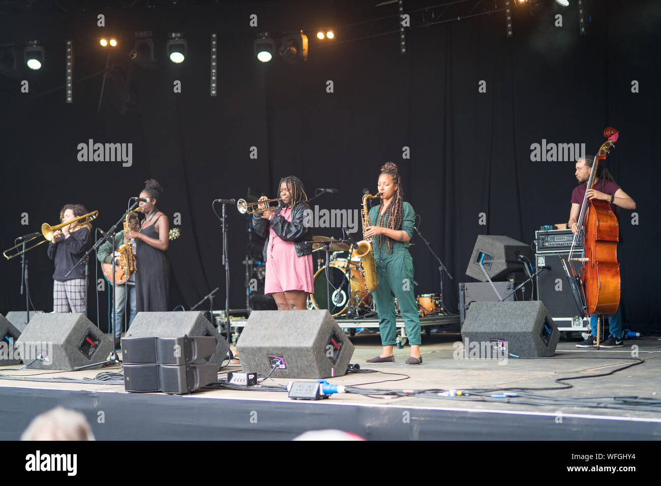 Nerija performing hi-res stock photography and images - Alamy