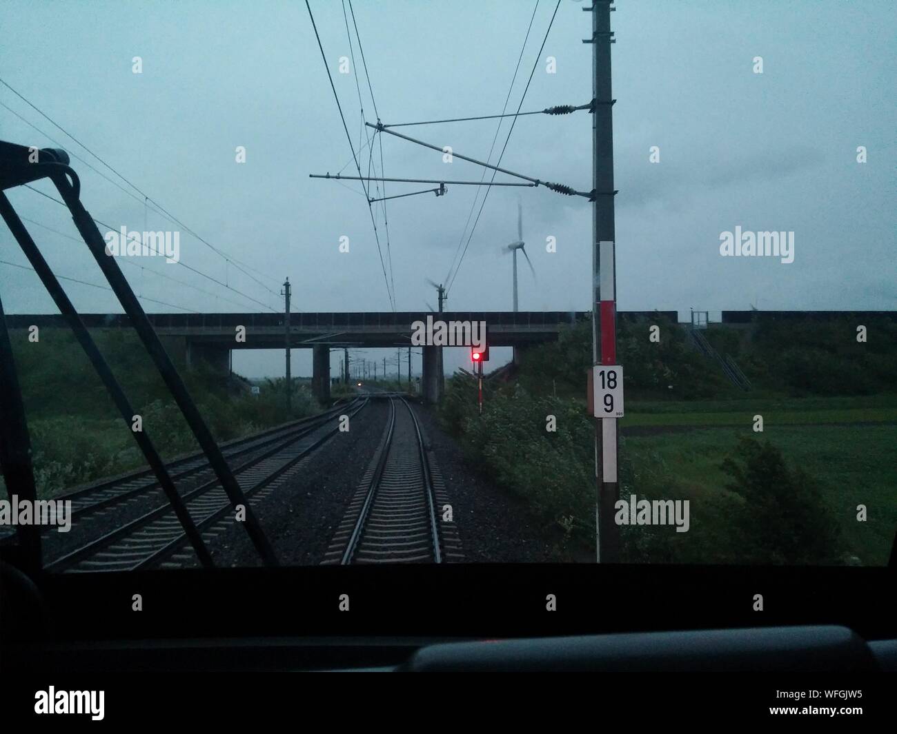 Bridge over train tracks hi-res stock photography and images - Alamy