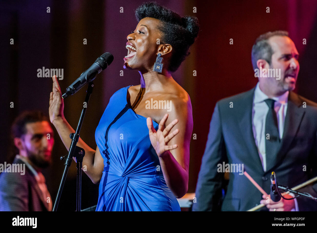 Harlem renaissance artist hi-res stock photography and images - Alamy