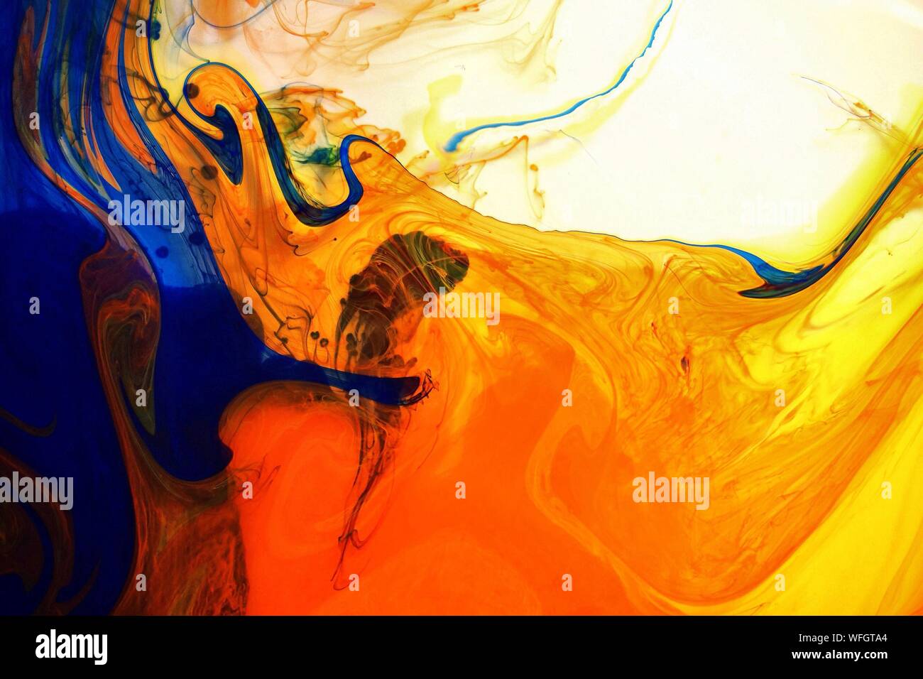 Abstract liquid blue hi-res stock photography and images - Alamy